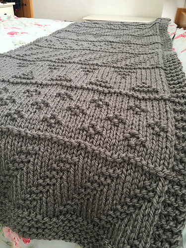 Ravelry: Striped Bed Runner pattern by Knit Sew Make