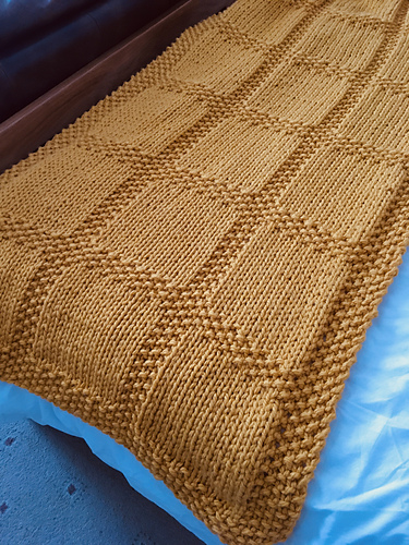 Ravelry: Squared Bed Runner pattern by Knit Sew Make