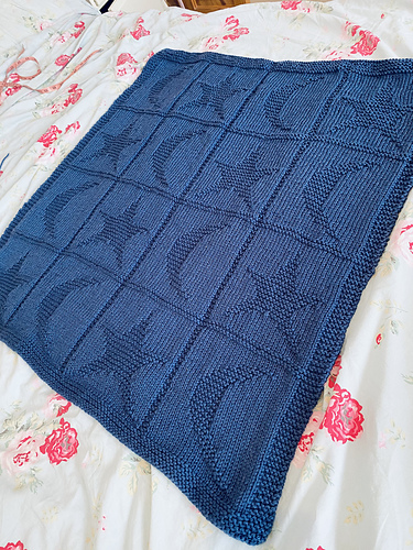 Ravelry: Moon and Star Blanket pattern by Knit Sew Make