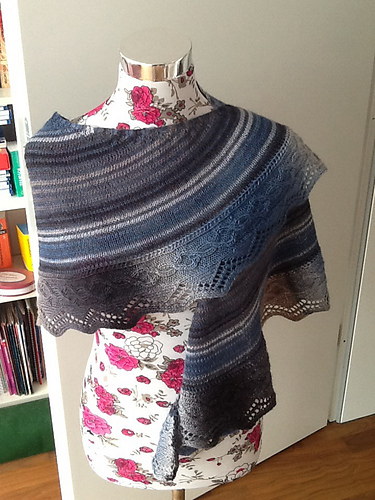 Ravelry: Time for Coffee Shawl pattern by Zsuzsa Kiss
