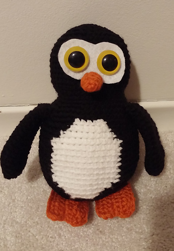 Ravelry: Penguin pattern by Jess Jones