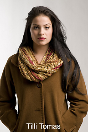 Ravelry: Cozy Cowl #213 pattern by Tilli Tomas