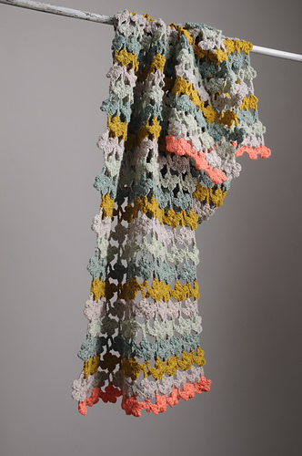 Ravelry: Flower Trellis Scarf pattern by Mrs Moon