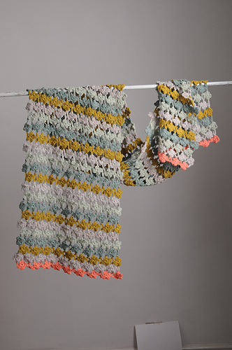 Ravelry: Flower Trellis Scarf pattern by Mrs Moon