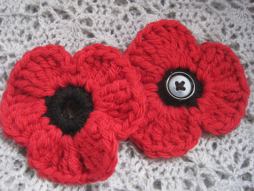 Ravelry: Tilly's 'Remembrance' Poppy Corsage pattern by Tilly Rose