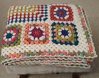 Ravelry: TinasAllsorts' Little Gem Blanket