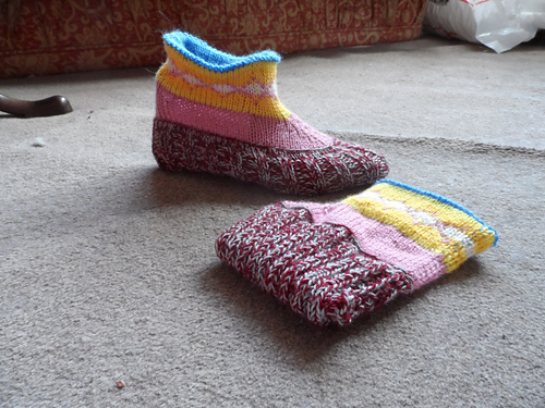 Ravelry: Easy Peasy Bootie Sippers pattern by Sally Tolladay