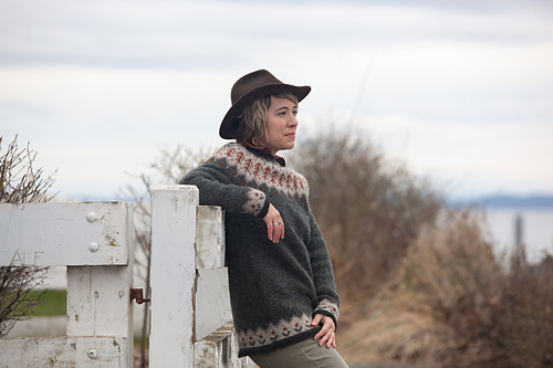 Ravelry: Miðalda (Midhalda) pattern by Julia Reddy