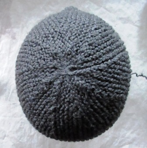 Ravelry: Basic One End Short Row Hat pattern by Tomato 68