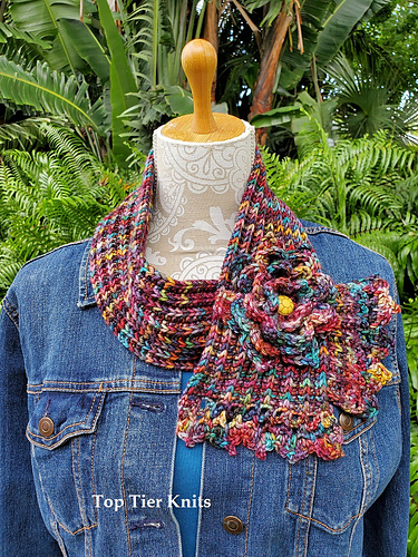 Ravelry: Flower Market Neck Warmer pattern by Top Tier Knits
