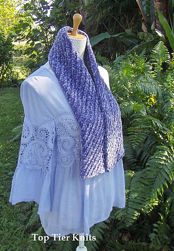 Ravelry: Velvet Stars Scarf pattern by Top Tier Knits