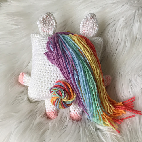 Ravelry: Unicorn Cuddler pattern by Victoria Stewart