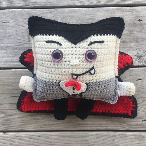 Ravelry: Vampire Creepy Cuddler pattern by Victoria Stewart