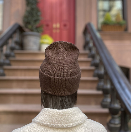 Ravelry: Brownstone Beanie pattern by Tori Yu
