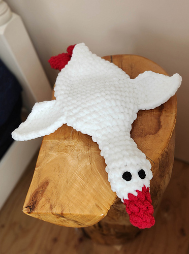 Ravelry: Huggable Snuggle Goose pattern by Tory Pace
