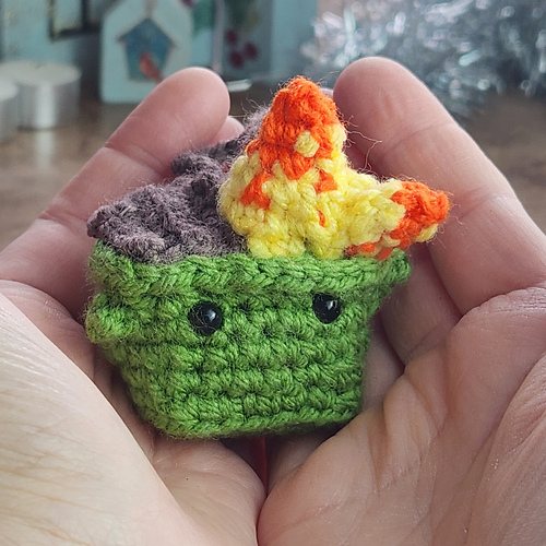 Ravelry: Mini Dumpster Fire pattern by Tory Pace