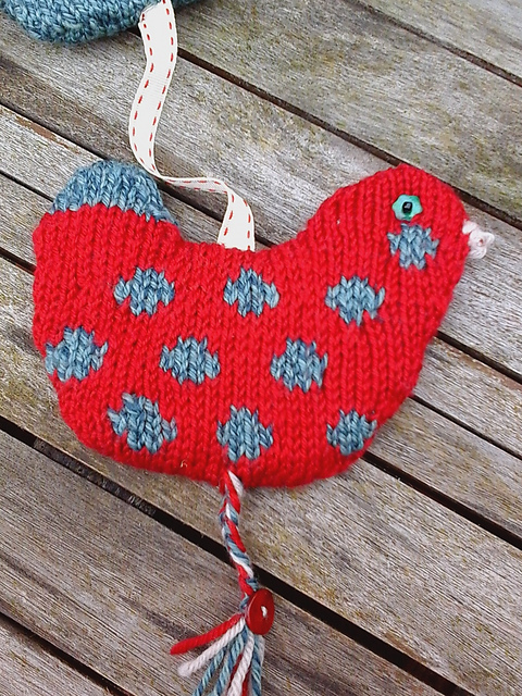 Ravelry: Knitted Bird Wall Hanging pattern by Tracey Todhunter