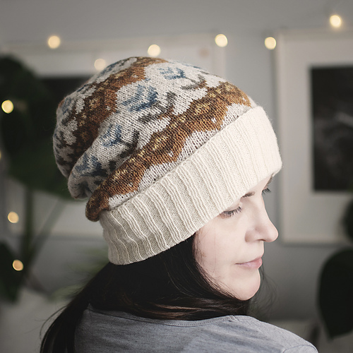 Ravelry: Iris hat pattern by Trin-Annelie