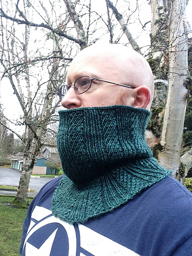 Ravelry: Twisted Stitch Columns Cowl pattern by Jesse Smith