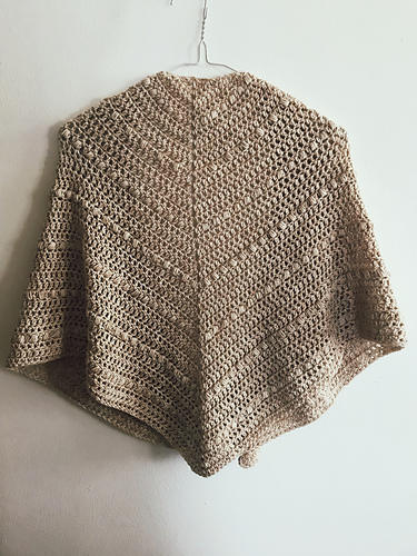 Ravelry: Chal Escarcha pattern by Turquesafil