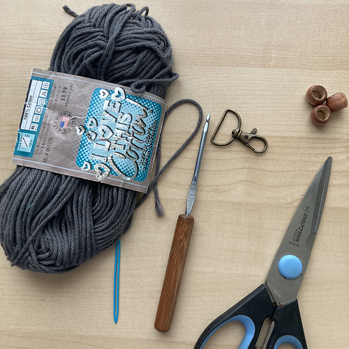 Ravelry: Spinning Bead Fidget Keychain pattern by Toni Davenport