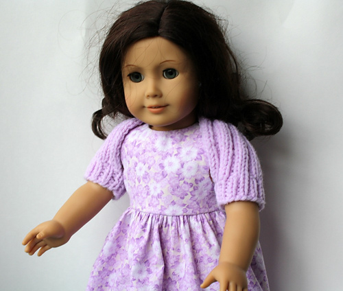 Ravelry: Ribbed 18" Doll Shrug pattern by Janice Helge