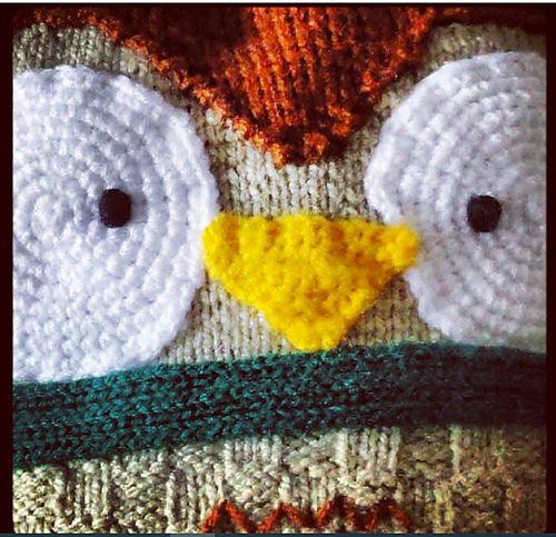 Ravelry: Owl cushion pattern by TwinsDesign