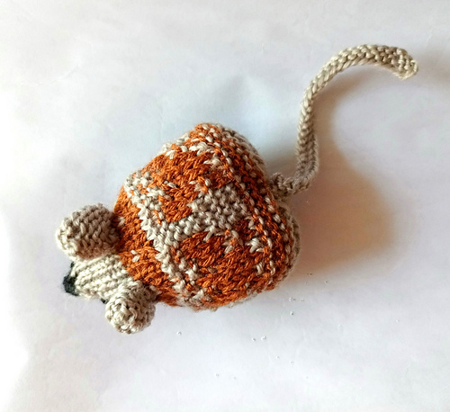 Ravelry: Mouse toys for cats pattern by TwinsDesign