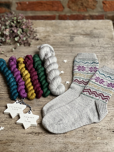 Ravelry: Festive Flower Socks pattern by Rachel Fletcher