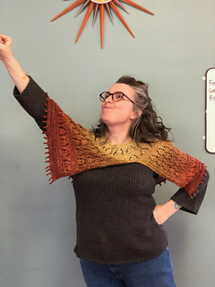Ravelry: Kanturk Capelet pattern by Meg Campbell - Crawley