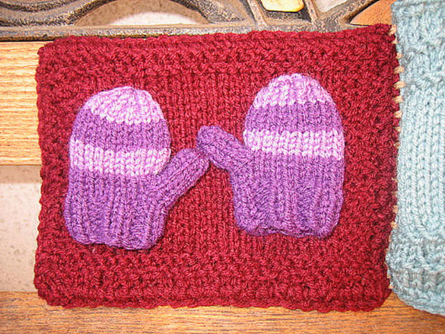 Ravelry: Doll Mittens pattern by Donna Koenig