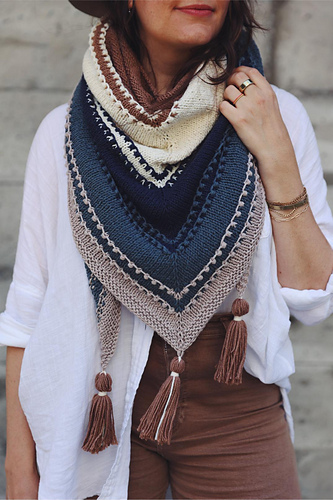 Ravelry: Landscape Wrap pattern by Alexandra Tavel