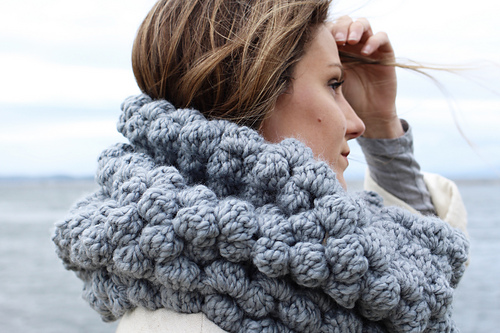 Ravelry: Cumulus Cowl pattern by Alexandra Tavel