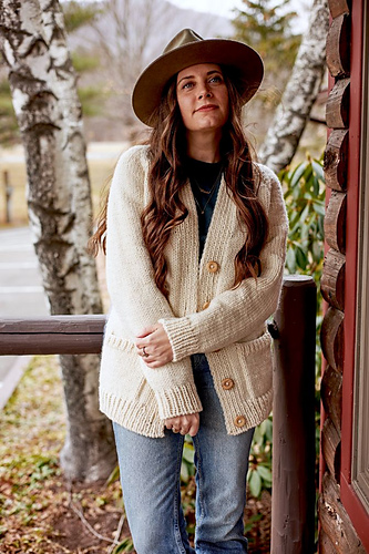 Ravelry: Santa Fe Cardigan pattern by Alexandra Tavel