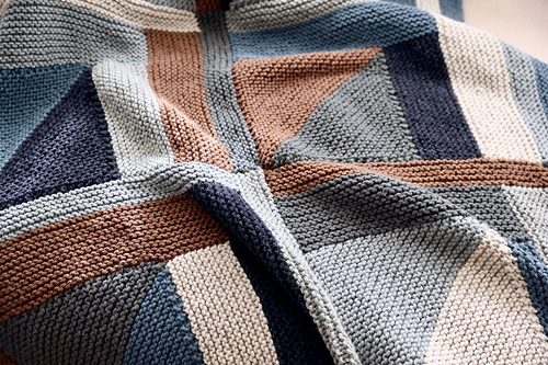 Ravelry: MODular Knit Quilt pattern by Alexandra Tavel