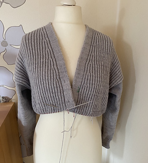 Ravelry: Tylerbonni's Agnete Cardigan die II.