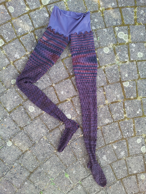Ravelry: URehner's Long Raven Legs