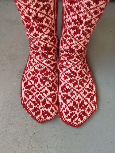 Ravelry: Nordic Stars pattern by Emilie Bjørnå