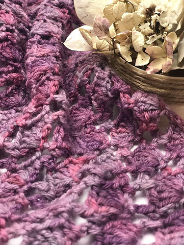 Ravelry: Châle Mathilou pattern by Stéphanie Jefford