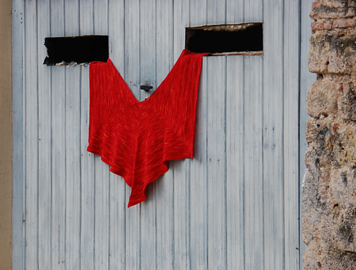 Ravelry: Contiguous Symmetric Shawl pattern by UniqueCreazioni
