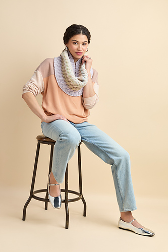 Ravelry: Pastillage Cowl pattern by Alexandra Frankel