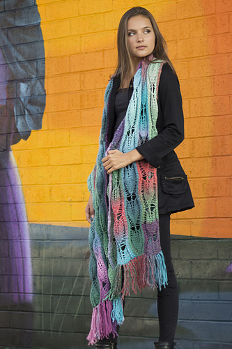 Ravelry: Leaf Link Scarf pattern by Amy Gunderson
