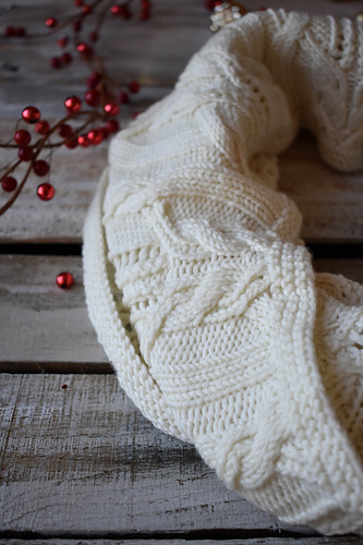 Ravelry: Snowdrift pattern by Adrienne Larsen