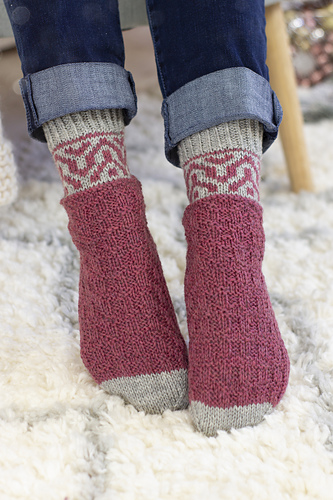 Ravelry: Chimney Socks pattern by Rachel Brockman