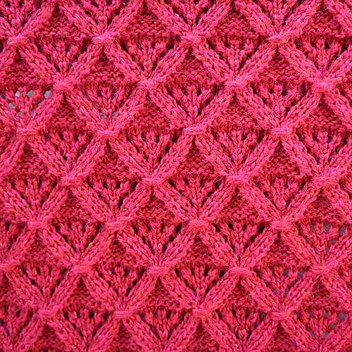Ravelry: Diamond Trellis Blanket pattern by nalhcib