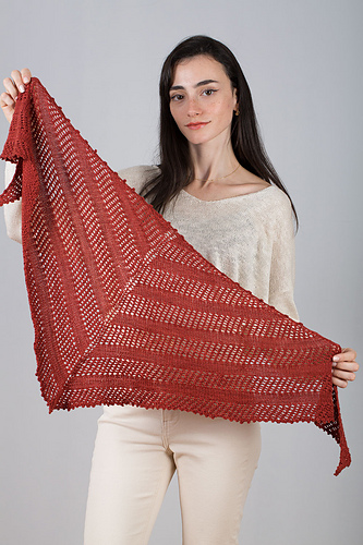 Ravelry: Kashimi 16 pattern by Urth Yarns
