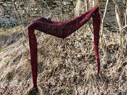 Ravelry: Rogue Rouge pattern by Olden Patterns