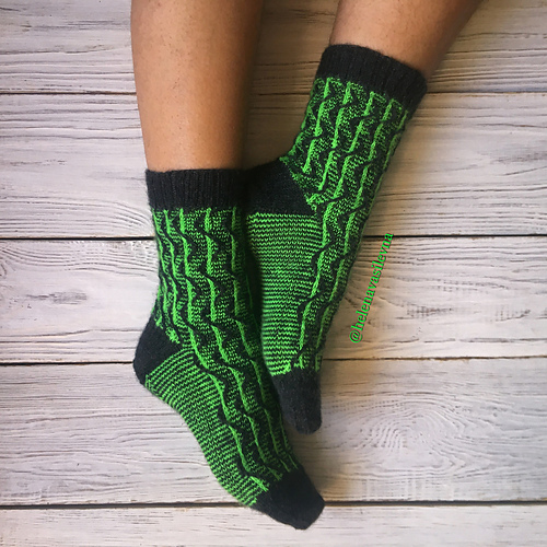 Ravelry: Illusion Socks pattern by Alena Malevitch