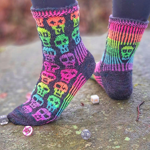 Ravelry: Roll for Skulls Socks pattern by Clair Wyvern