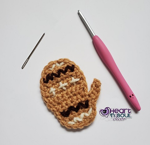 Ravelry: Bernie's Mitten Applique pattern by Tiffany Heidt